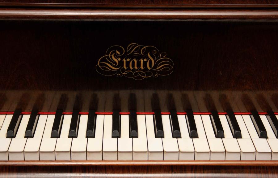 Érard, Paris, 1868 | Cornell Center for Historical Keyboards